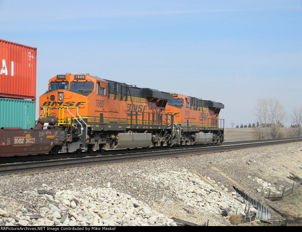 BNSF 7880